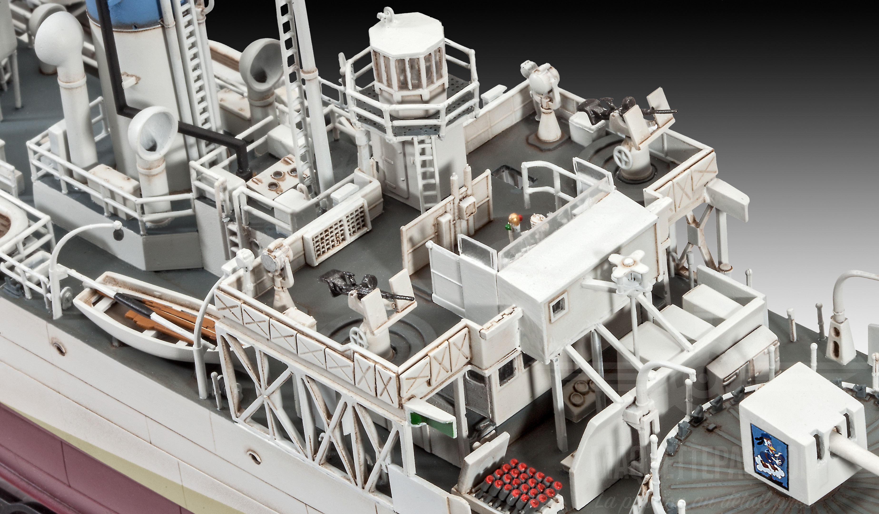 Revell HMCS SNOWBERRY 05132 – Zone Maquette